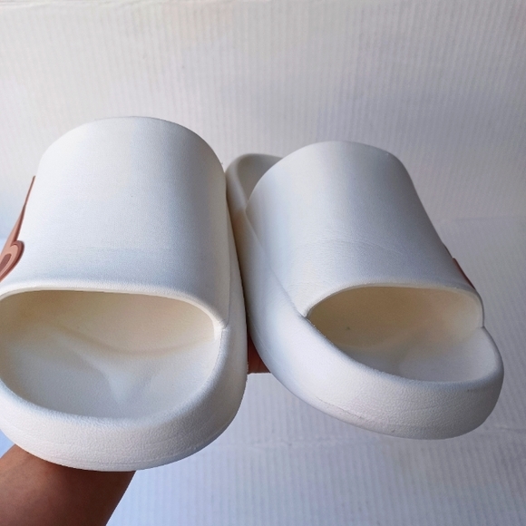 Hello Sleepers | Shoes | Nwot Cartoon Teddy Bear Creamywhite Slides ...